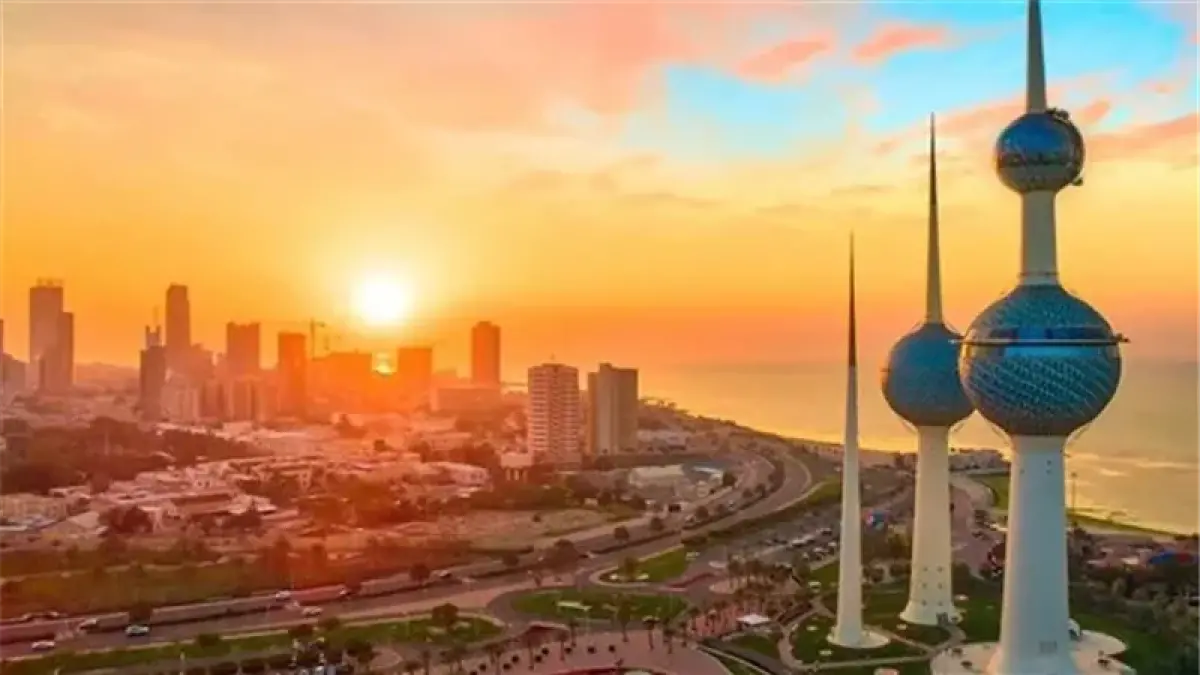 Kuwait Weather Alert as Thunderstorms Expected with Active Winds and ...
