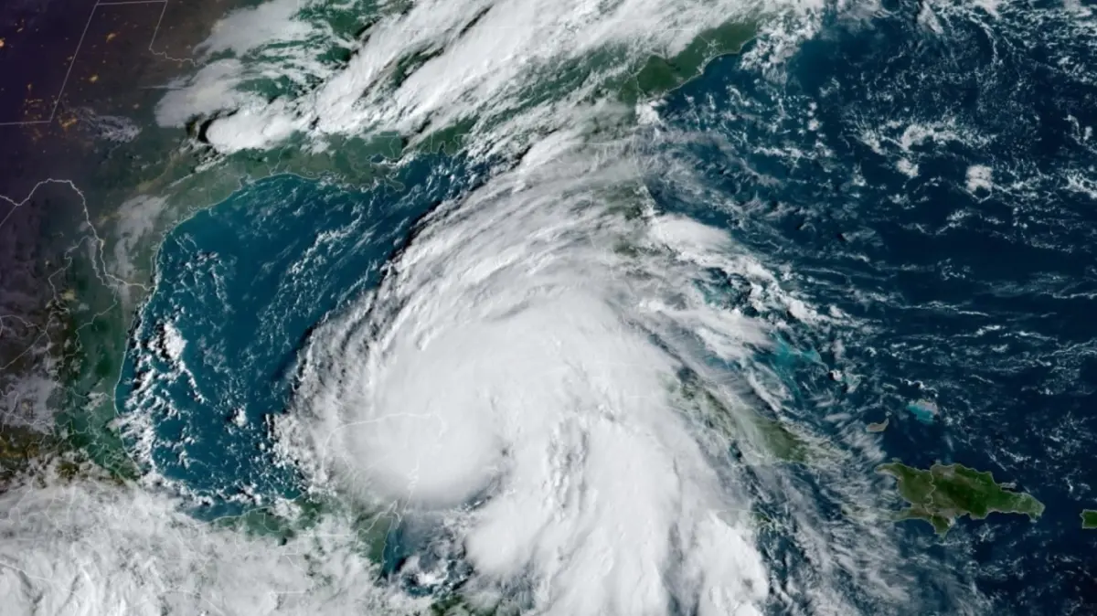 Hurricane Helen turns into a powerful storm and heads toward Florida ...