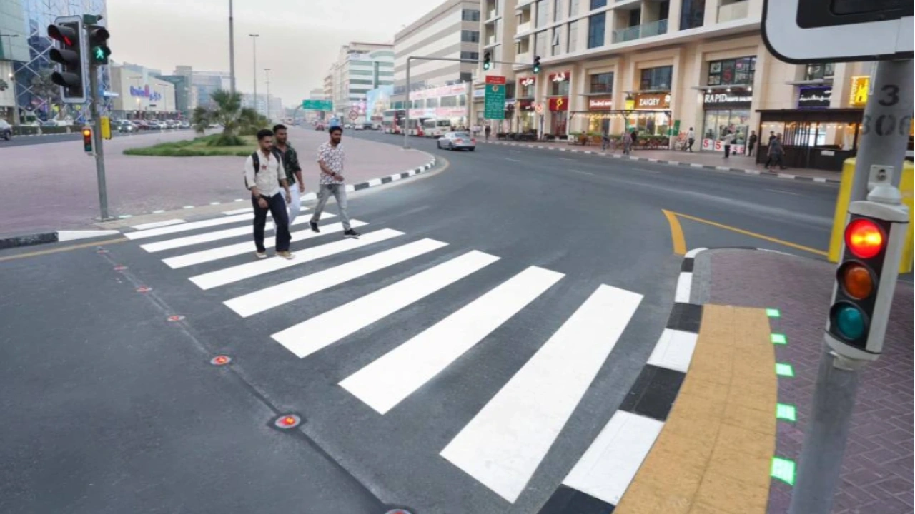 Dubai RTA Completes Installation of Smart Pedestrian Signals at 27 ...